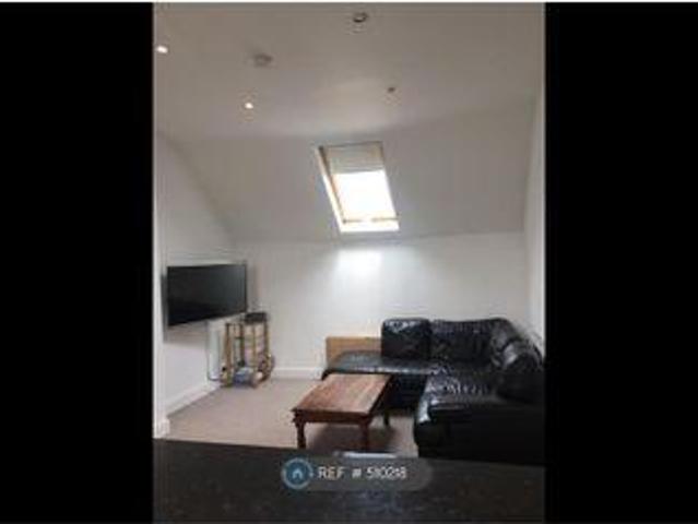 2 Bedrooms Flat for rent in Christchurch Road, London SW2