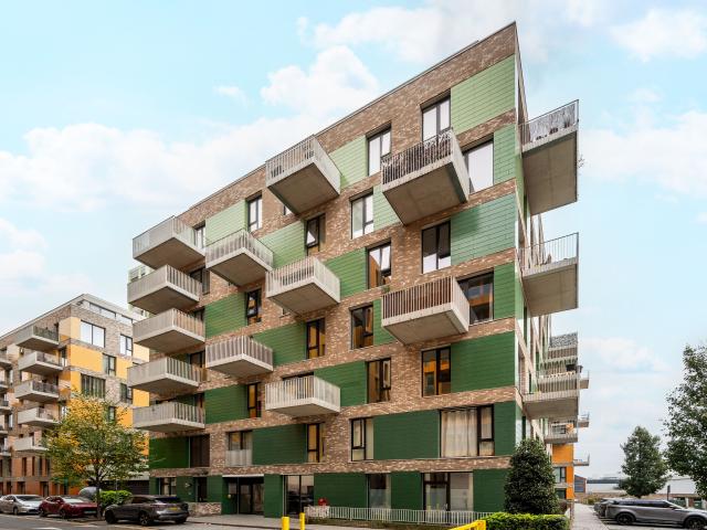 2 Bedrooms Flat for Rent in Christchurch Way | Foxtons