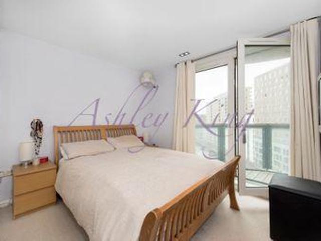 2 Bedrooms Flat for rent in City Tower, 3 Limeharbour, London E14