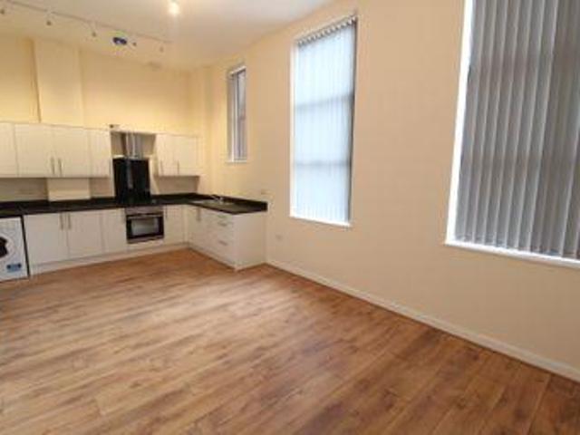 2 Bedrooms Flat for rent in City Tower, Watery Street, Sheffield S3