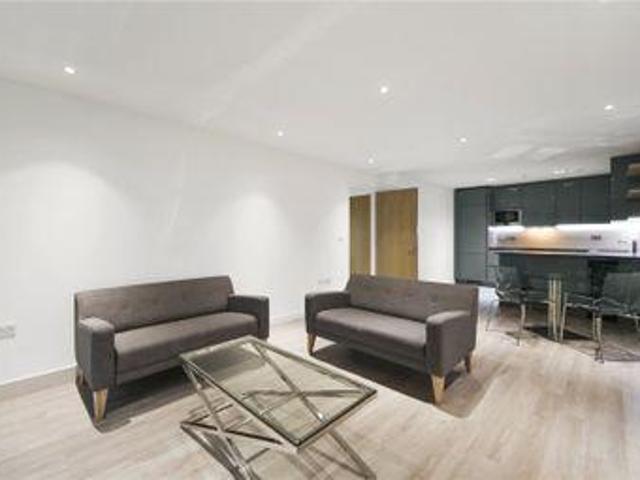 2 Bedrooms Flat for rent in City View Apartments, Devan Grove, London N4