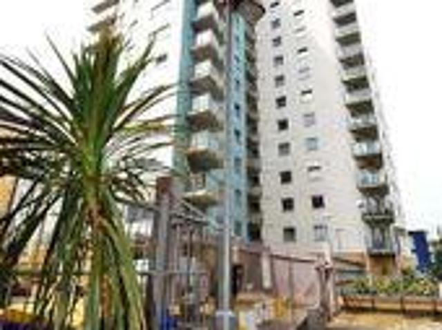 2 Bedrooms Flat for rent in City View, Centreway Apartments, Axon Place, Ilford IG1