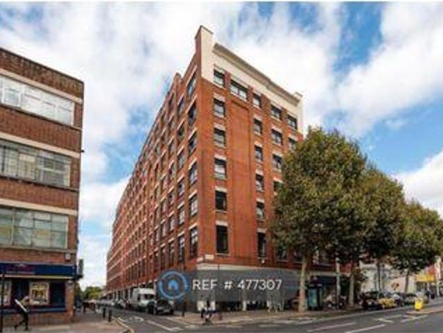 2 Bedrooms Flat for rent in City View House, London E2