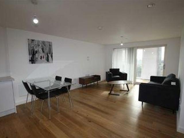 2 Bedrooms Flat for rent in City Court Trading Estate, Poland Street, Manchester M4