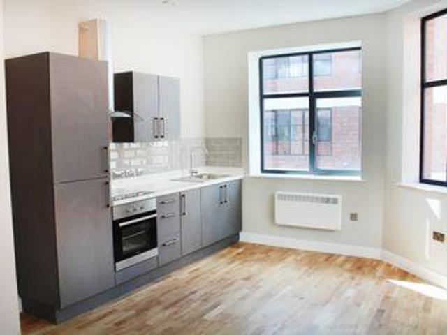 2 Bedrooms Flat for rent in City Court Trading Estate, Poland Street, Manchester M4