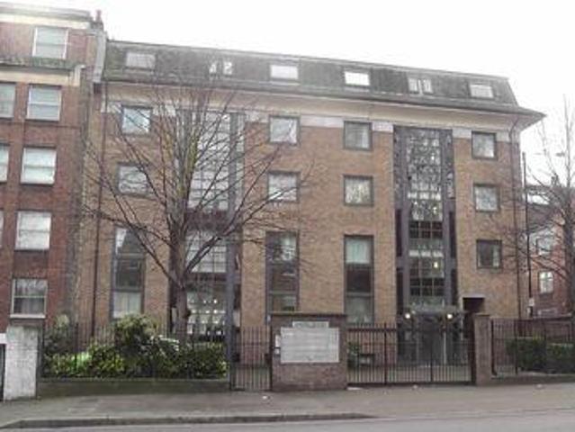 2 Bedrooms Flat for rent in City Road, Angel Point, Angel EC1V
