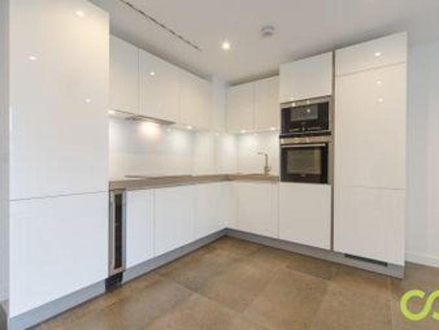 2 Bedrooms Flat for rent in City Road, London EC1V