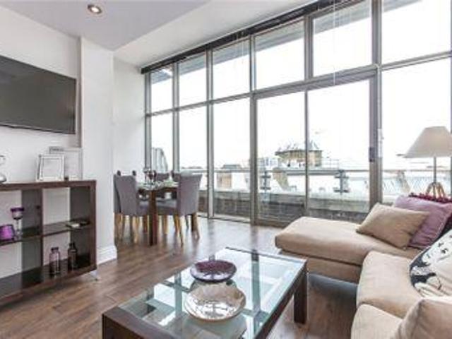 2 Bedrooms Flat for rent in City Road, London EC1V