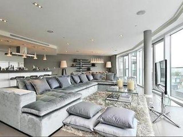 2 Bedrooms Flat for rent in City Road, London EC1Y