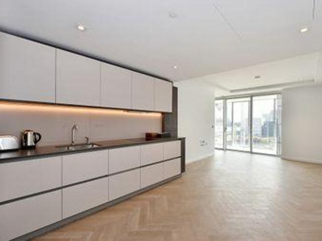 2 Bedrooms Flat for rent in Circus Road West, Battersea SW11