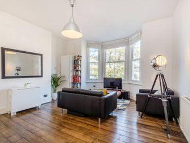 2 Bedrooms Flat for rent in Clapham Road, Clapham North SW9