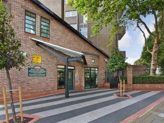 2 Bedrooms Flat for rent in Clapham Road, London SW9