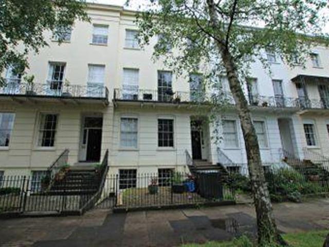 2 Bedrooms Flat for rent in Clarence Square, Cheltenham GL50