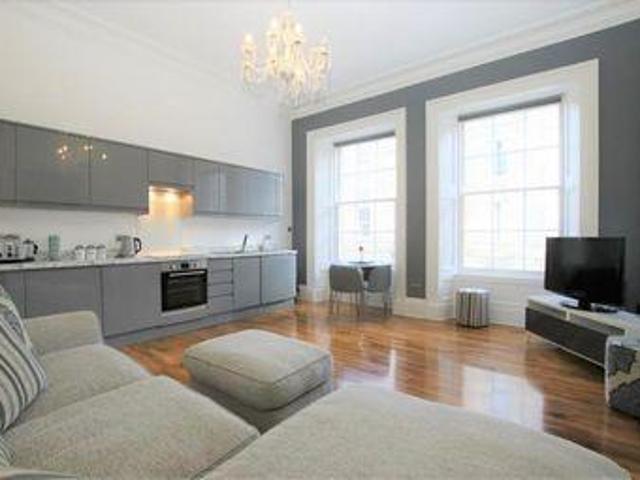 2 Bedrooms Flat for rent in Clarence Street, Stockbridge EH3
