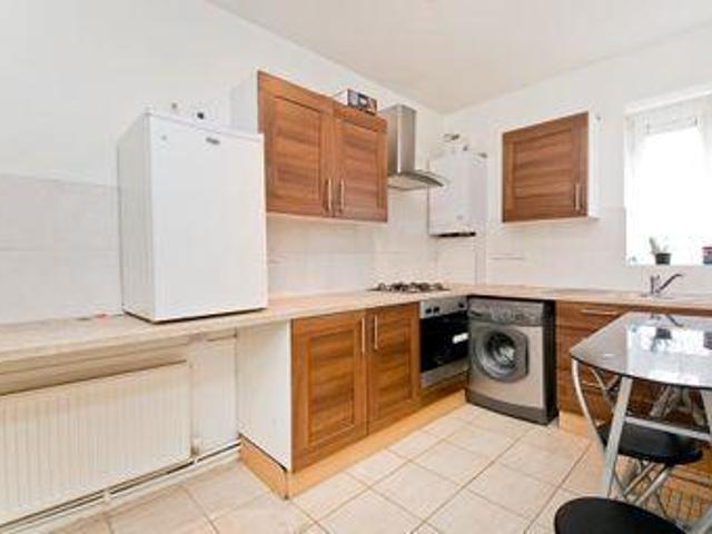 2 Bedrooms Flat for rent in Clarence Way, London NW1