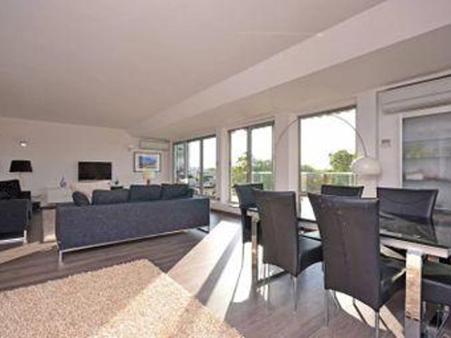 2 Bedrooms Flat for rent in Clarendon Place, Hyde Park Estate W2