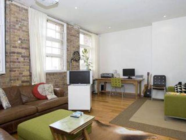 2 Bedrooms Flat for rent in Clark Street, London E1