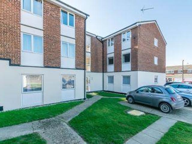 2 Bedrooms Flat for rent in Clay Pit Piece, Saffron Walden CB11