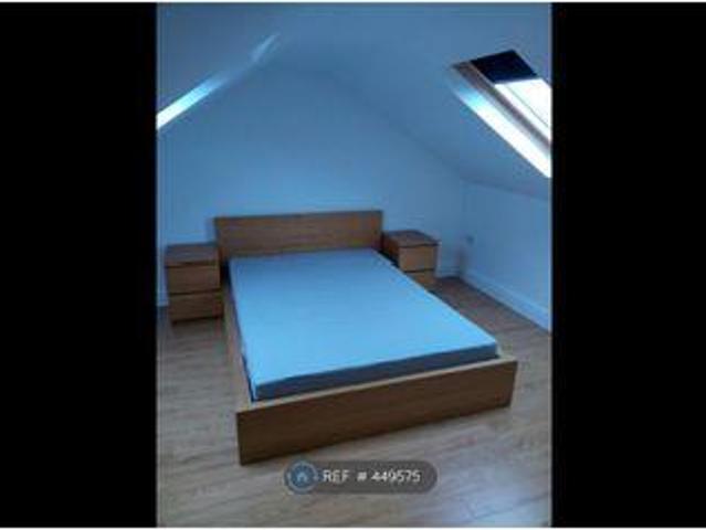 2 Bedrooms Flat for rent in Clayton Road, Hayes UB3