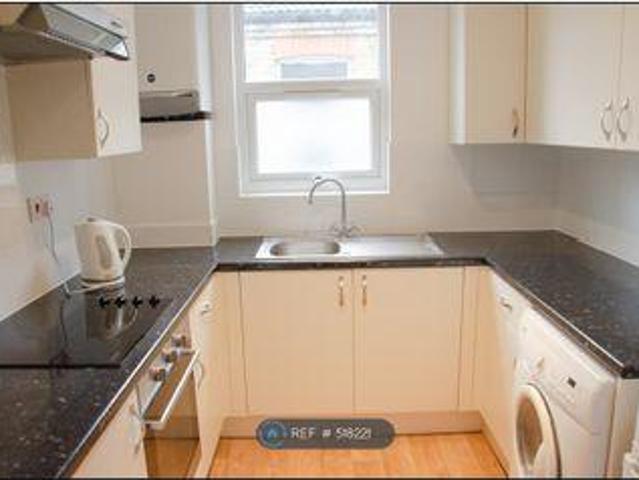 2 Bedrooms Flat for rent in Clementina Road, London E10