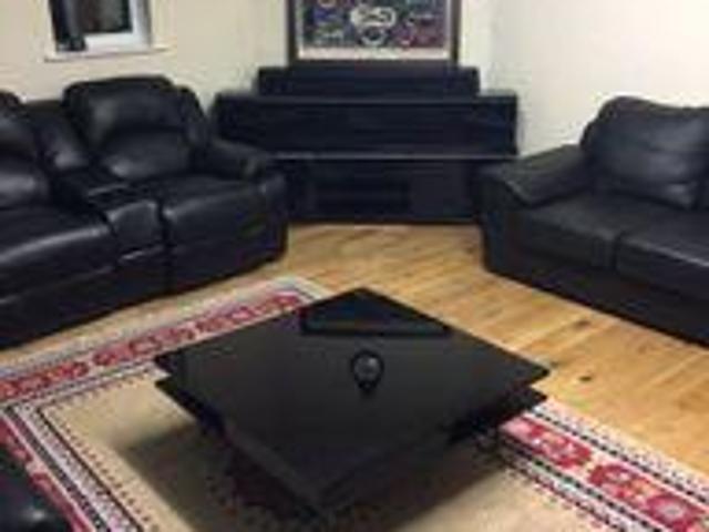 2 Bedrooms Flat for rent in Clewer Hill Road, Windsor, Berkshire SL4