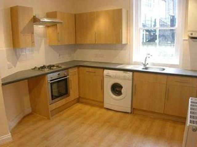 2 Bedrooms Flat for rent in Cleveland Street, London W1T
