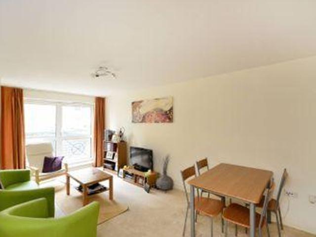 2 Bedrooms Flat for rent in Cline Road, Harrin N11