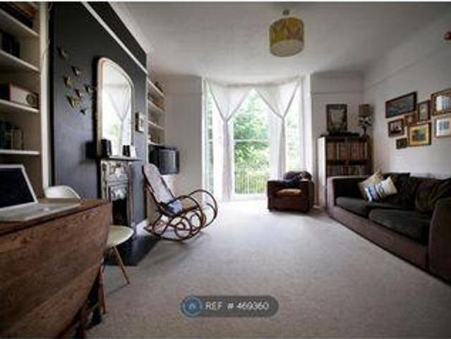 2 Bedrooms Flat for rent in Clissold Crescent, London N16