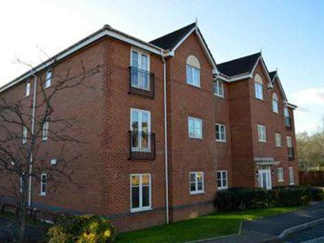 2 Bedrooms Flat for rent in Clos Dol Heulog, Pontprennau, Cardiff CF23