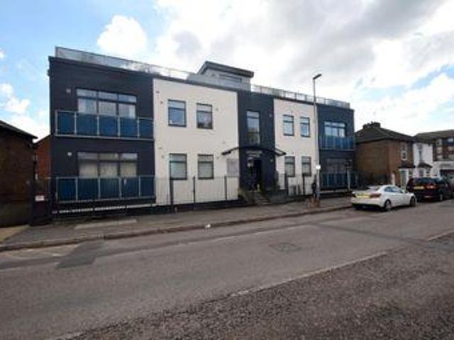 2 Bedrooms Flat for rent in Crusader House, 12A Horton Road, West Drayton UB7