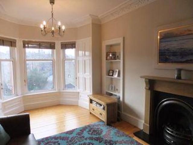 2 Bedrooms Flat for rent in Craiglea Drive, Morningside, Edinburgh EH10