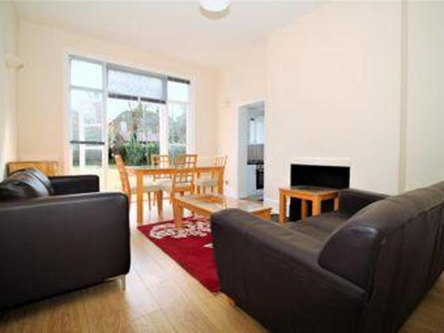 2 Bedrooms Flat for rent in Cranhurst Road, London NW2