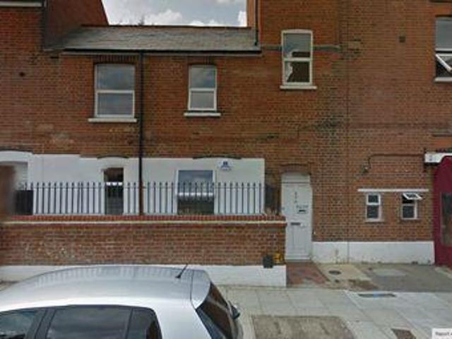 2 Bedrooms Flat for rent in Cricklewood Broadway, London NW2