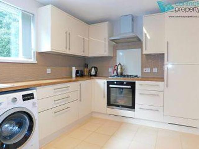 2 Bedrooms Flat for rent in Crofters Court, Harrisons Road, Birmingham B15