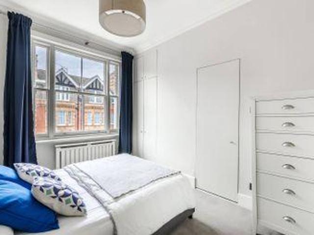 2 Bedrooms Flat for rent in Cromwell Crescent, Earls Court SW5