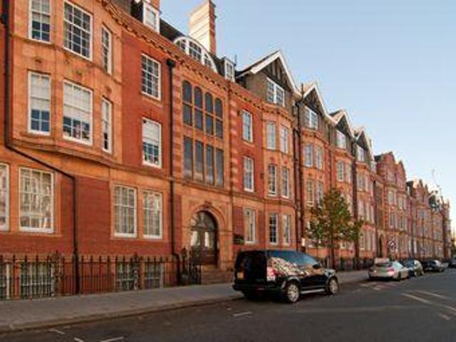 2 Bedrooms Flat for rent in Cromwell Crescent, London SW5