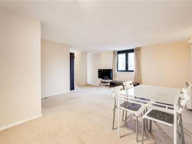 2 Bedrooms Flat for rent in Cromwell Road, South Kensington, London SW7