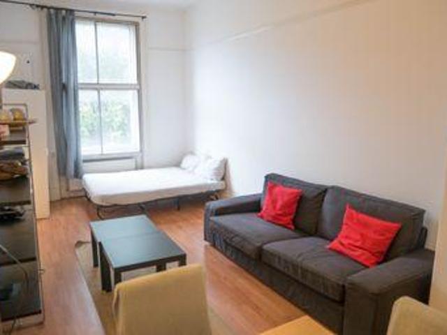 2 Bedrooms Flat for rent in Cromwell Road, South Kensington SW5