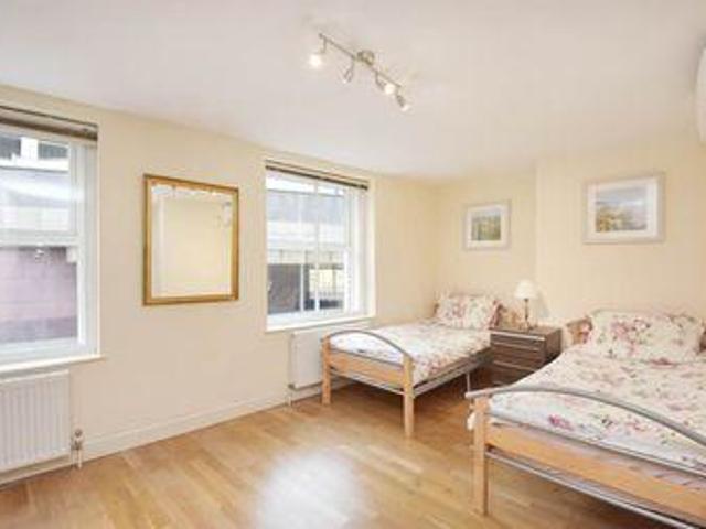 2 Bedrooms Flat for rent in Cromwell Raod, South Kensington SW7