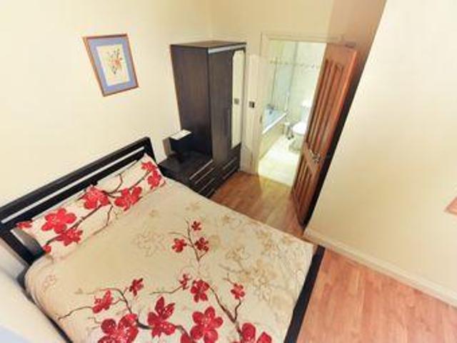 2 Bedrooms Flat for rent in Cromwell Raod, South Kensington SW7