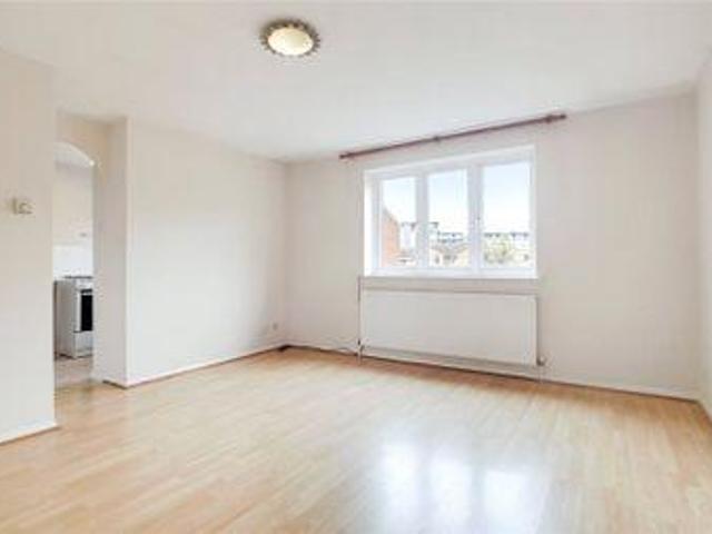 2 Bedrooms Flat for rent in Crosslet Vale, Greenwich, London SE10