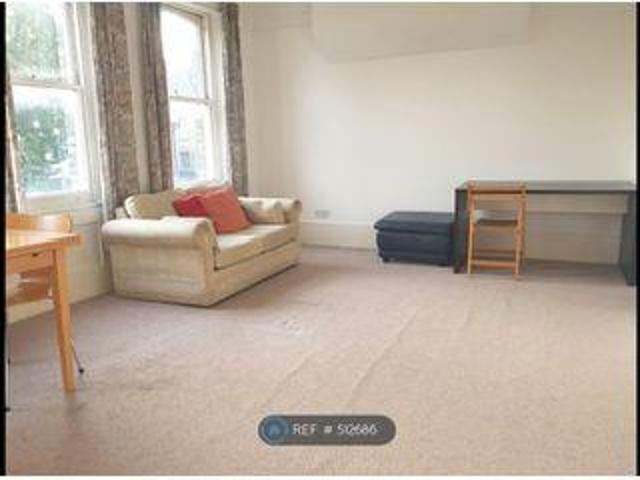 2 Bedrooms Flat for rent in Crouch End, London N8