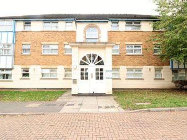 2 Bedrooms Flat for rent in Cuthberga Close, Barking IG11