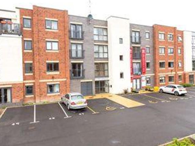 2 Bedrooms Flat for rent in Cuthbert Cooper Place, Sheffield, South Yorkshire S9