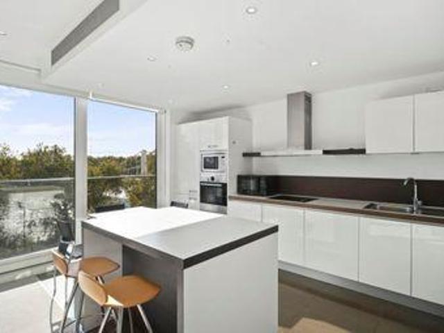 2 Bedrooms Flat for rent in Cubitt Building, Grosvenor Waterside SW1W