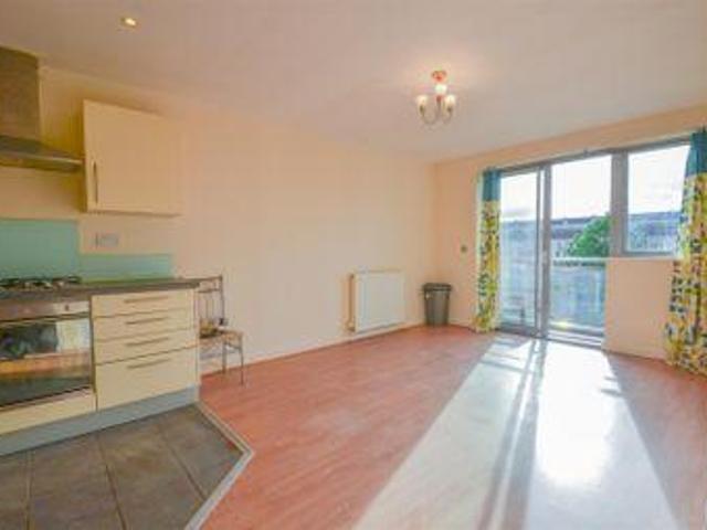 2 Bedrooms Flat for rent in Cubix Apartments, Violet Road, London E3