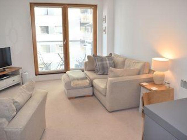 2 Bedrooms Flat for rent in Cypress Place, Greenquarter, Manchester M4