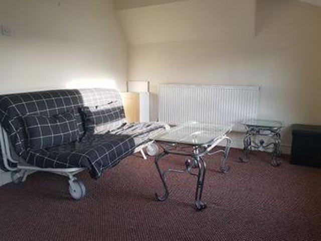 2 Bedrooms Flat for rent in Amhurst Road, London E8
