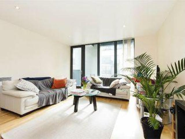 2 Bedrooms Flat for rent in Antonine Heights, City Walk, London Bridge SE1