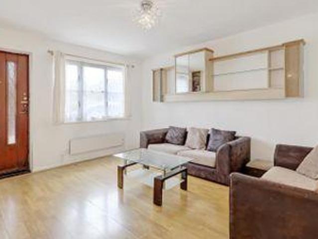2 Bedrooms Flat for rent in Anderson Close, North Acton, London W3